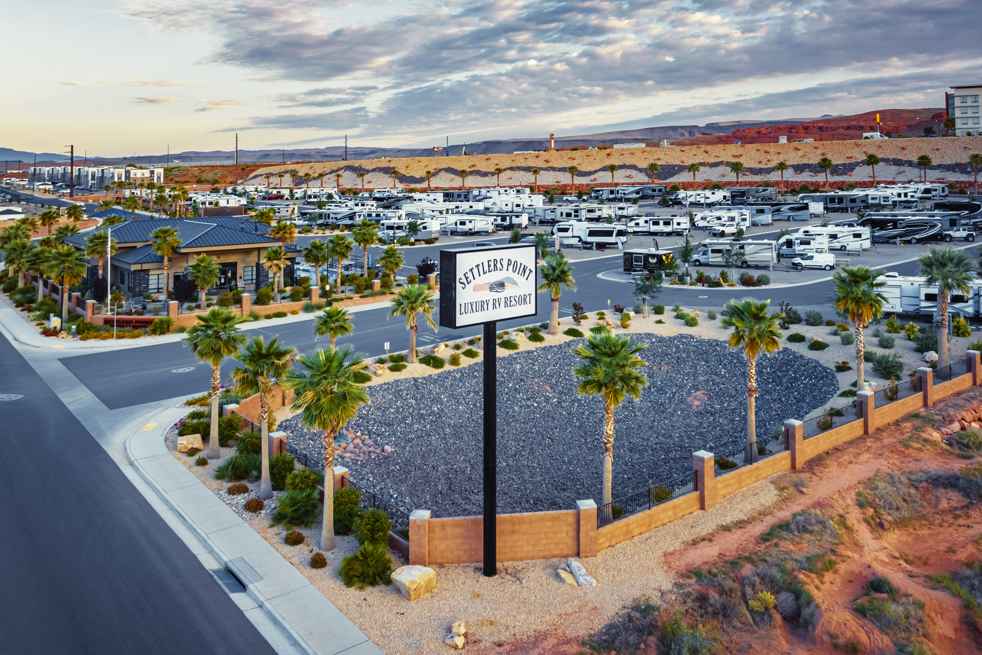 RV Travel - Settlers Point Luxury RV Resort